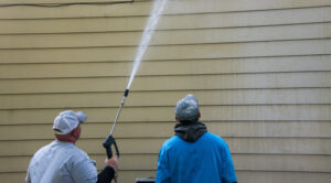 5 Tips for Pressure Washing Vinyl Siding | The Powerwashing Kings